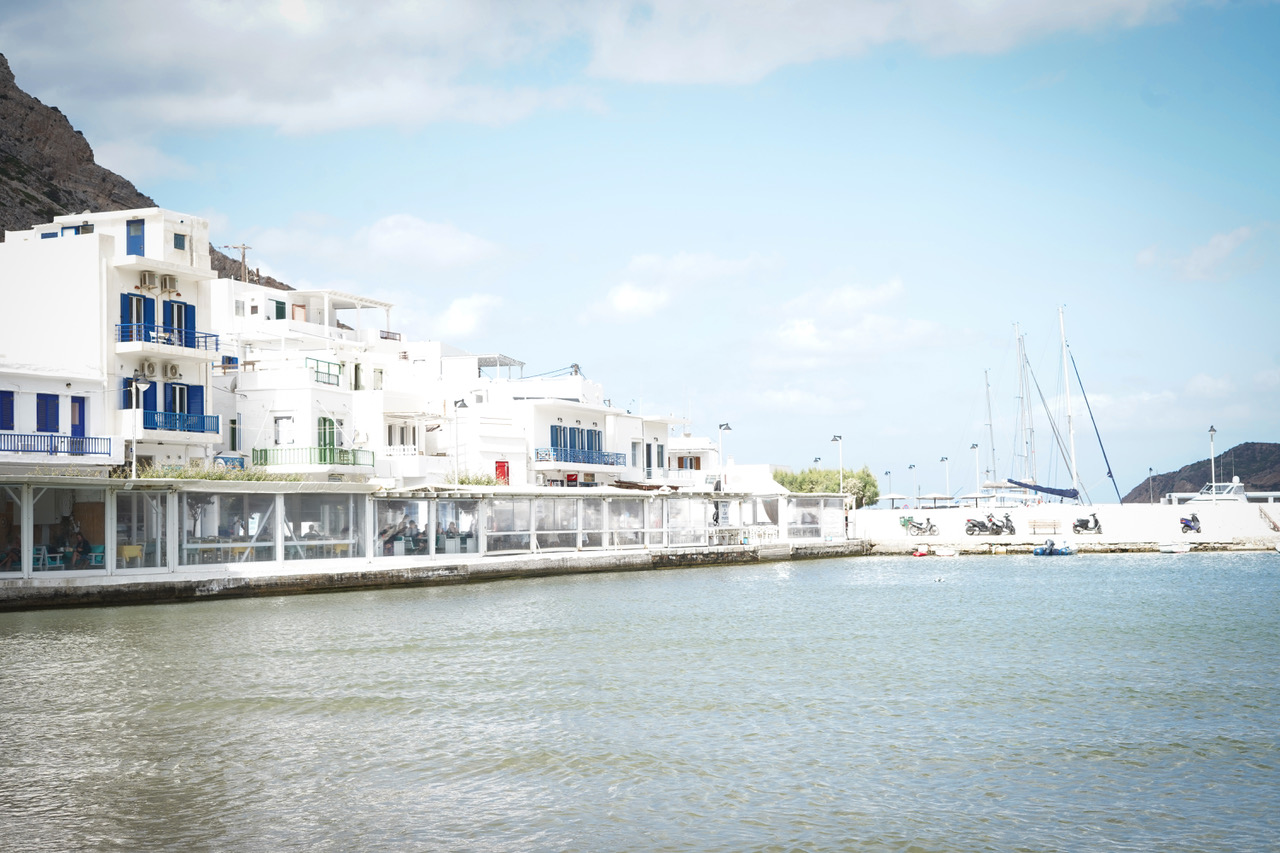 Sifnos, het magische eiland van Jani en Otto-Jan - june. a travel magazine